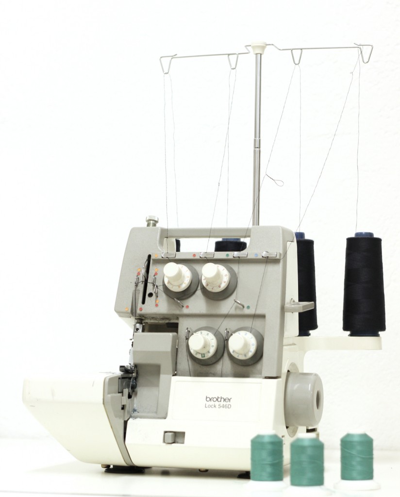 Overlock Nähmaschine